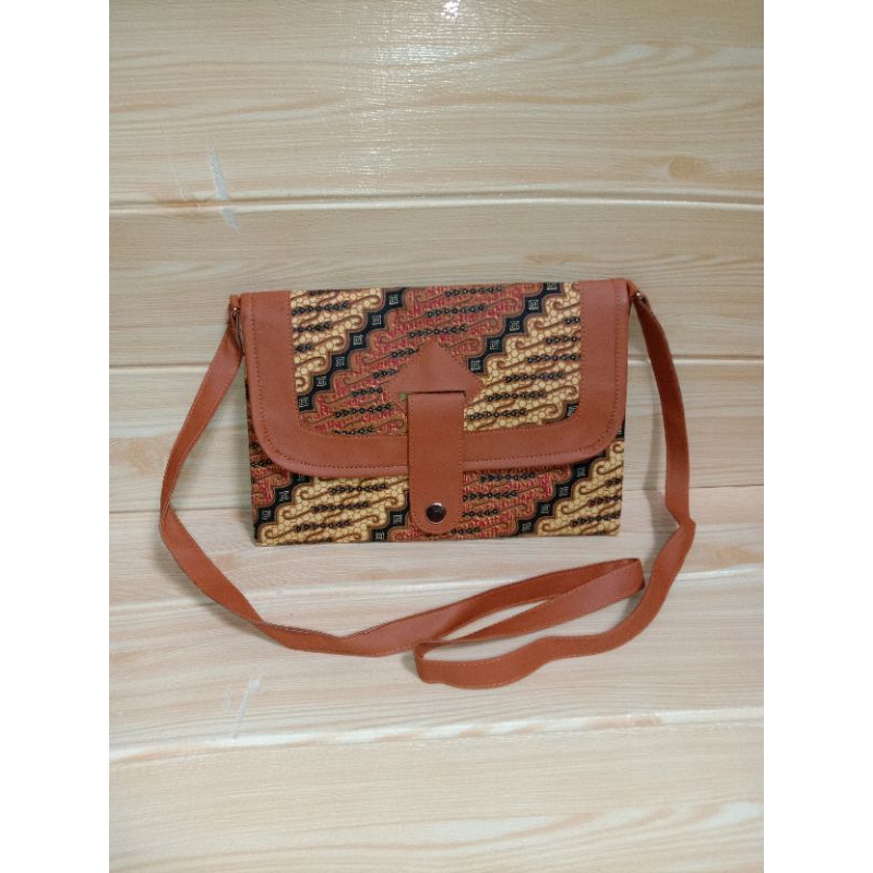 Jual CUCI GUDANG !! Tas Slempang Batik Vinil | Shopee Indonesia