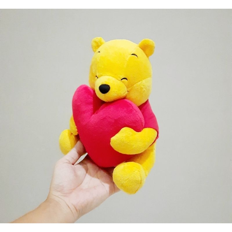 Jual Boneka Pooh Merem Peluk Love Original Disney NTT Size 20 cm ...