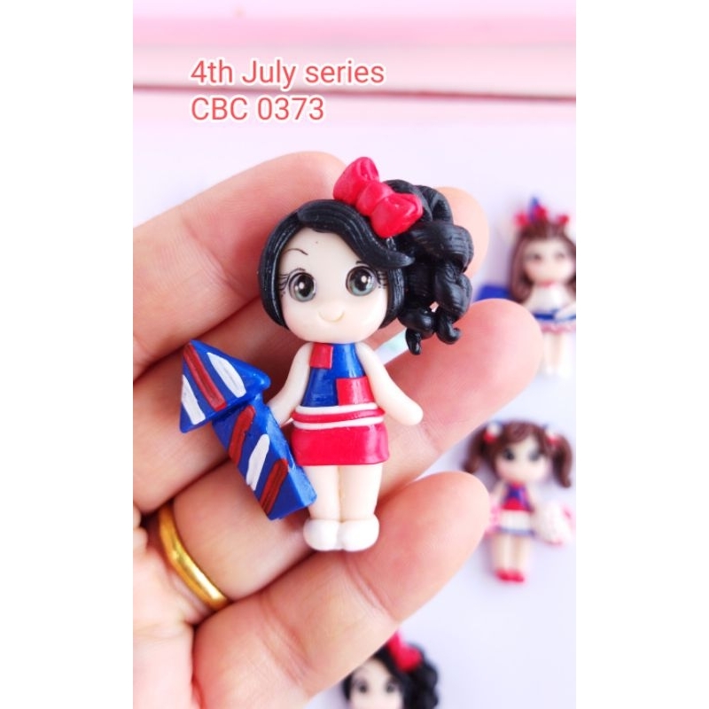 Jual Claydoll handmade/clay/aplikasi clay/bow center/souvenir/boneka ...