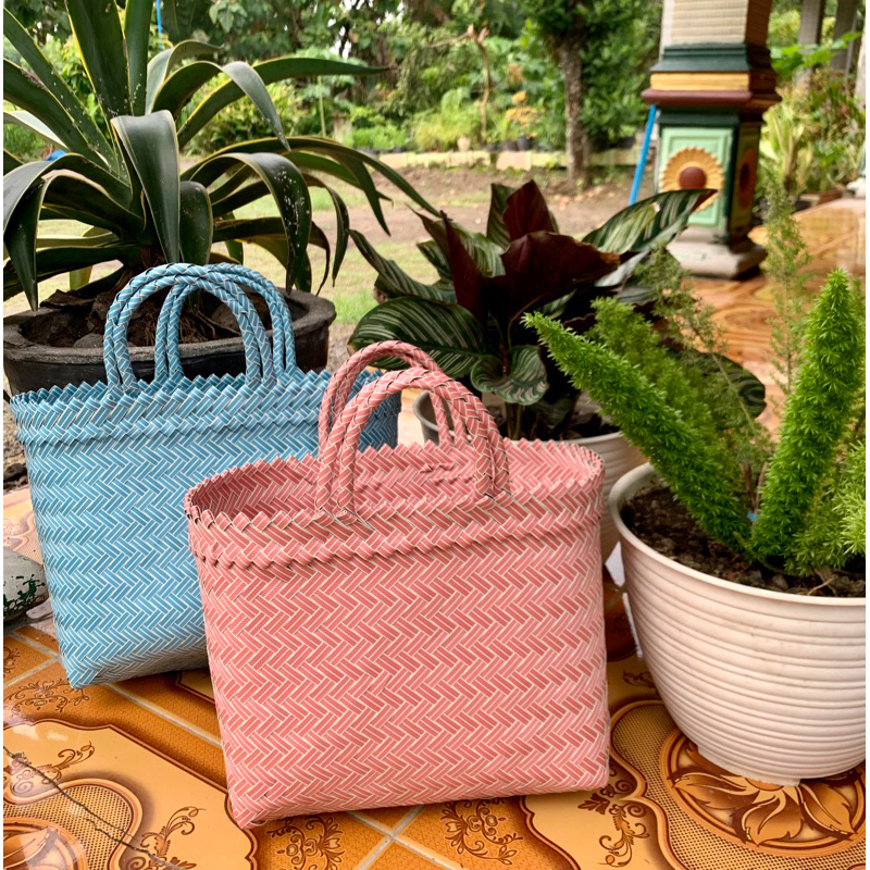 Jual Tas Anyam Polos Lurik Ukuran Sedang (M) | Shopee Indonesia