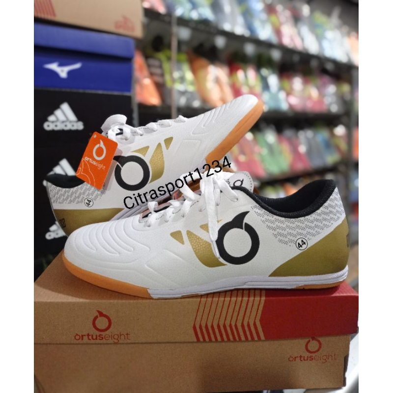 Jual Sepatu futsal ortus size besar Sepatu Futsal bige size sepatu ...