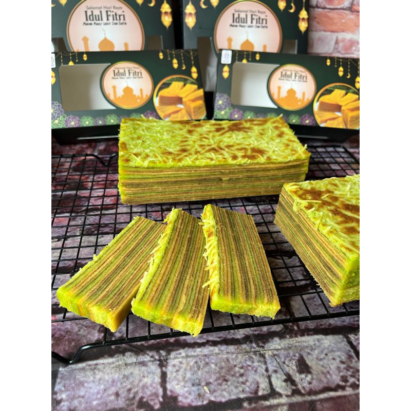 Jual lapis susu pandan toping keju (ukrn 10x20cm) | Shopee Indonesia