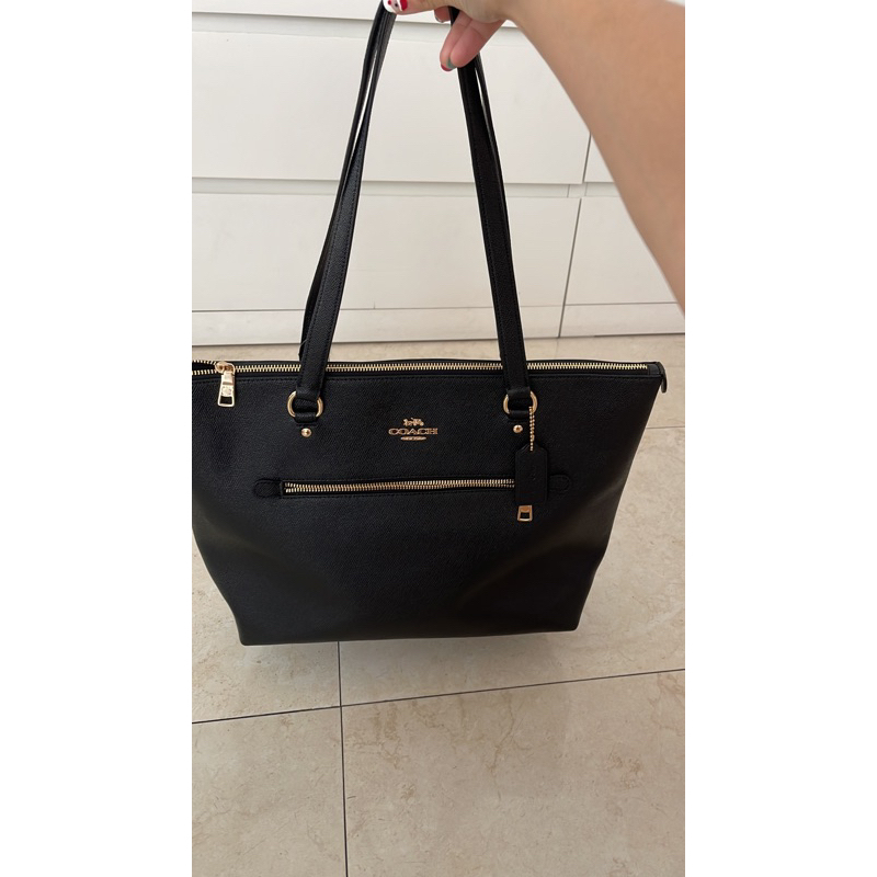 Jual coach gallery tote black | Shopee Indonesia