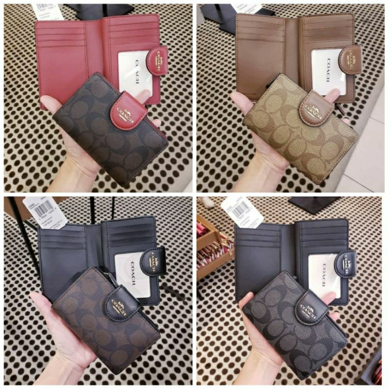 Jual Coach C0082 Signature Medium Corner Zip Wallet | Shopee Indonesia