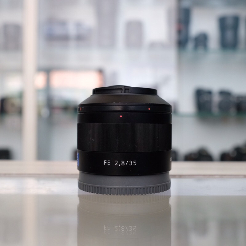 Jual Lensa Fix Sony FE 35mm f2.8 Zeiss fullframe | Shopee Indonesia