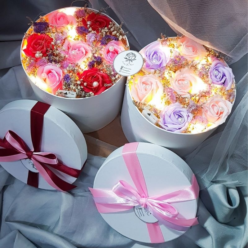 Jual bloom box buket bunga sabun LED | Shopee Indonesia