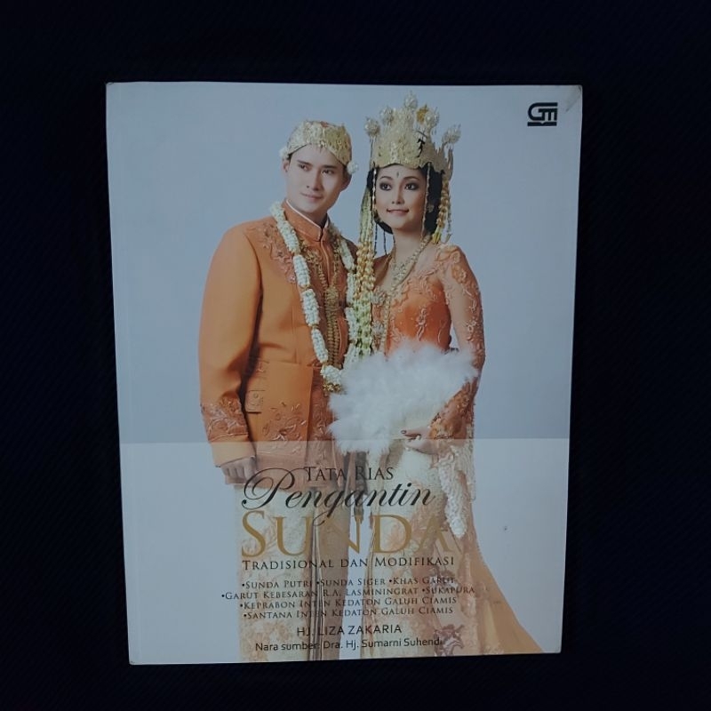 Jual Buku Tata Rias Pengantin Sunda Tradisional dan Modifikasi | Shopee ...