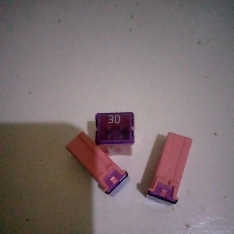 Jual sekring fuse box 30A,,,avanza Xenia Terios agya nissan hyundai ...