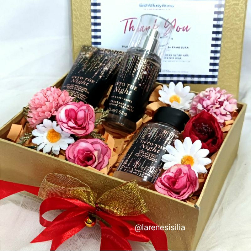 Jual The Body Shop - Hampers Seserahan GIFT SET British Rose Moringa ...