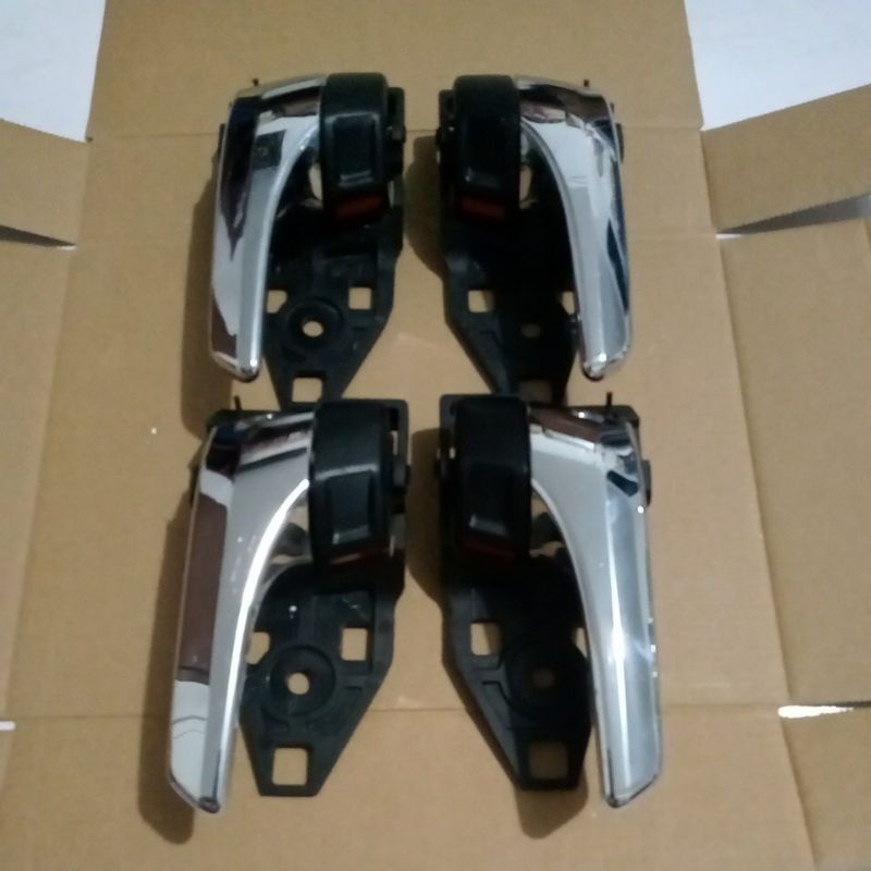 Jual Handle Pintu Toyota Innova Reborn Fortuner VRZ Ready Stock | Shopee Indonesia