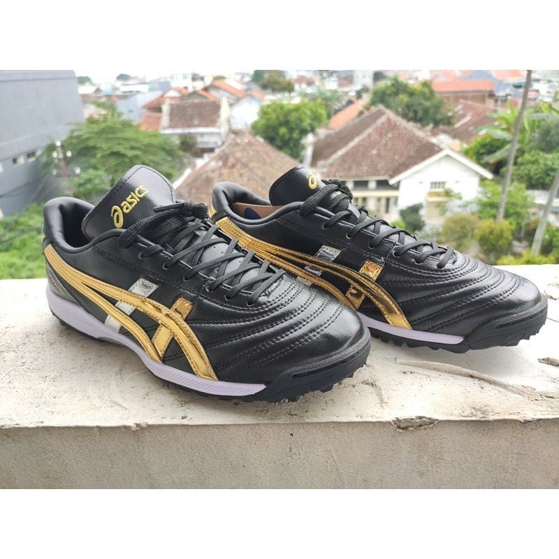 Jual Sepatu Futsal Asics Arthur DS Light C3 FF Black Gold TF ( TURF ...