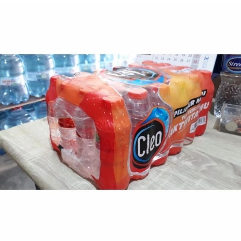 Jual Cleo Air Mineral botol mini 220ml isi 24 Gojek / Grab Agen Minuman ...