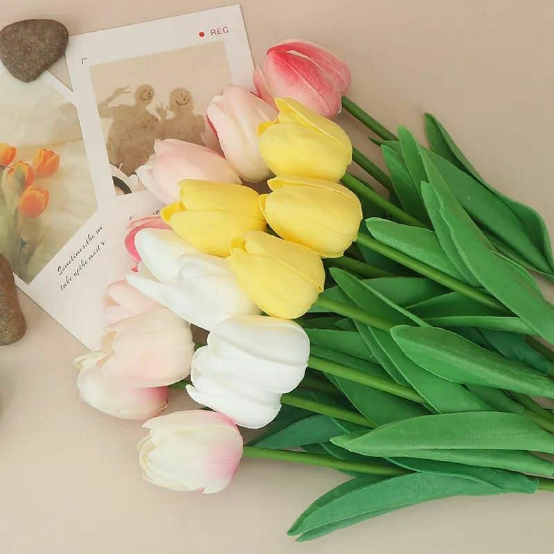 Jual BUNGA TULIP LATEX BESAR IMPORT PERTANGKAI | Shopee Indonesia