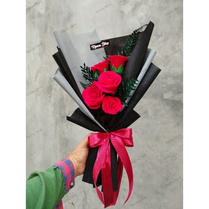 Jual Buket bunga wisuda buket mawar 5 tangkai | Shopee Indonesia