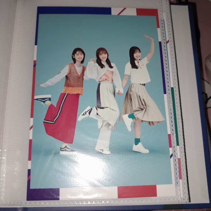 Jual Postcard Sakurazaka46 Tamura Hono, Rei Ozono, Inoue Rina Calendar ...