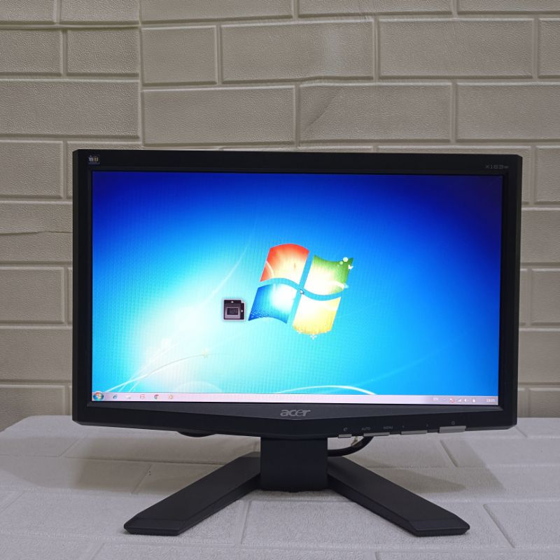 Jual MONITOR 16 INCH MEREK ACER X163W SUPER MULUS | Shopee Indonesia