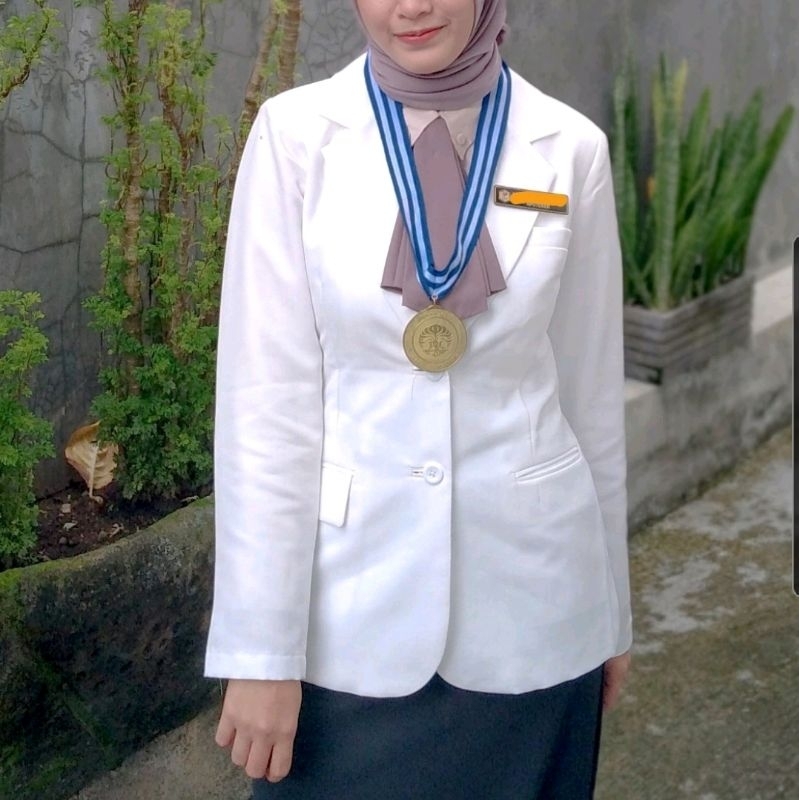Jual Jas Apoteker Premium Wanita Putih Tulang | Shopee Indonesia