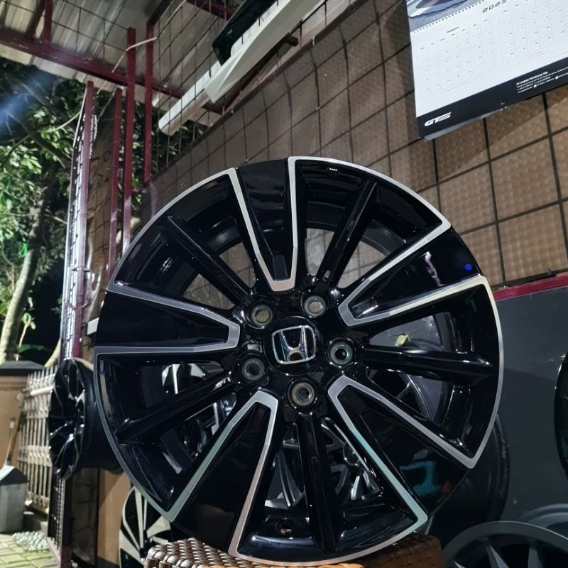 Jual Velg Ring 17 Innova Ertiga Brv Xpander Crv Hrv RS Civic Oem Wrv RS ...