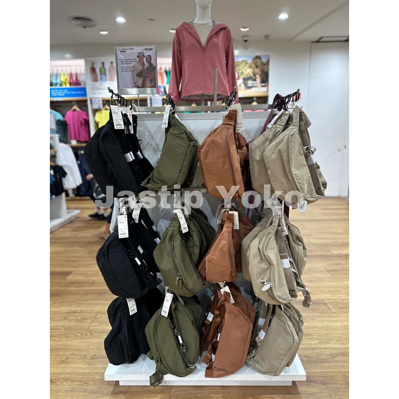 Jual READY STOK ORIGINAL Tas Selempang Nilon UNIQLO | Shopee Indonesia
