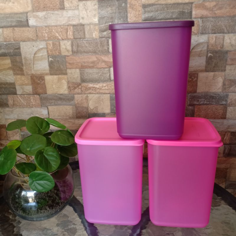 Jual toples tupperware // tall squere round 2,2L | Shopee Indonesia