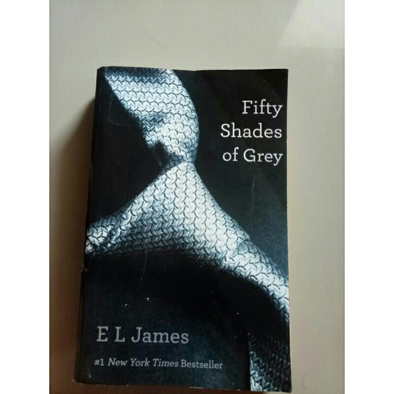 Jual Buku Fifty Shades of Grey jilid 1 | Shopee Indonesia