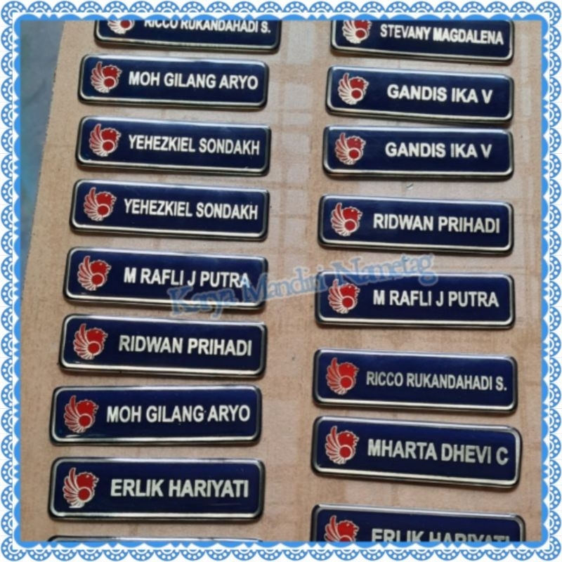 Jual Nametag Nama Dada Kuningan Nametag Pramugari Etching Grafir | Bisa ...