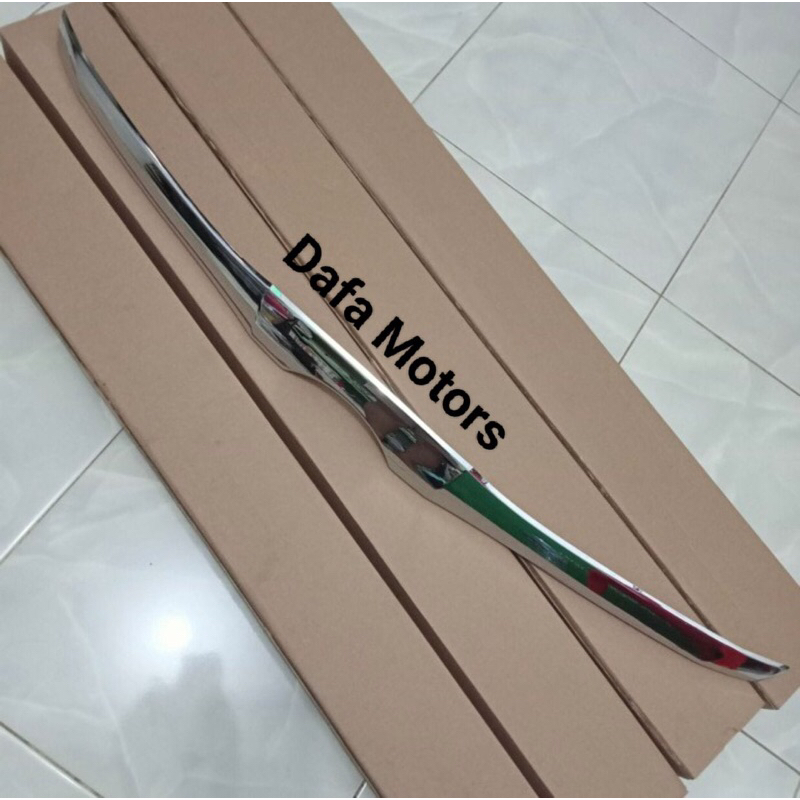 Jual Lis Kap Mesin Innova Hood Moulding Chrome 2012 2013 2014 2015 ...