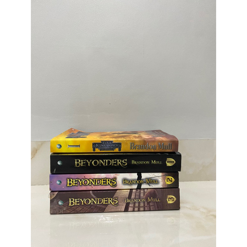 Jual BUKU NOVEL TERJEMAHAN BACAAN ORI ORIGINAL KARYA BRANDON MULL ...