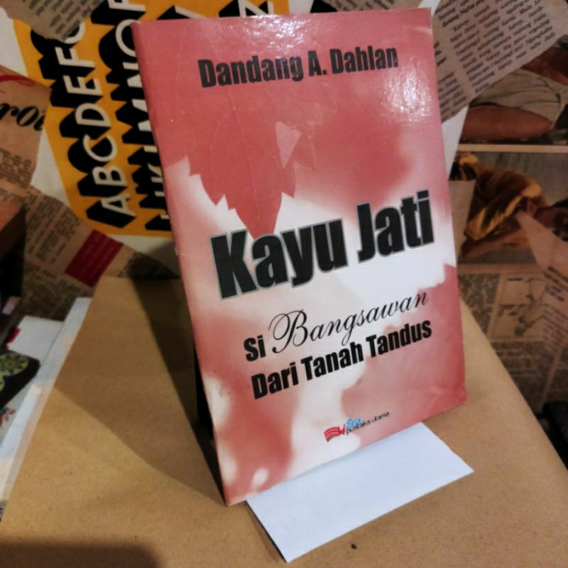 Jual BUKU KAYU JATI SI BANGSAWAN DARI TANAH TANDUS | Shopee Indonesia
