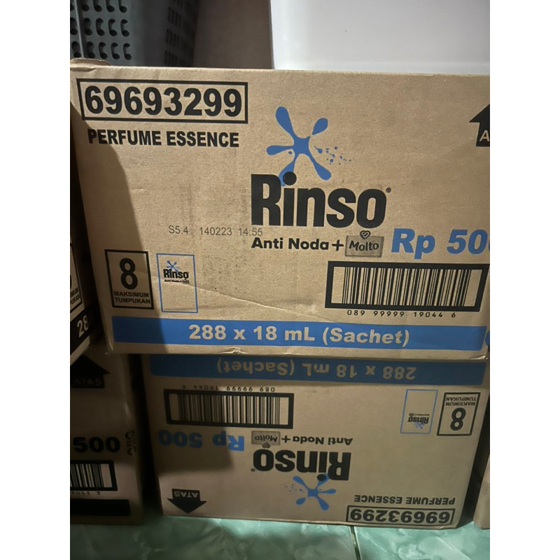 Jual RINSO MOLTO Anti Noda Detergen Cair Sachet 1 Dus isi 288pcs | Shopee Indonesia