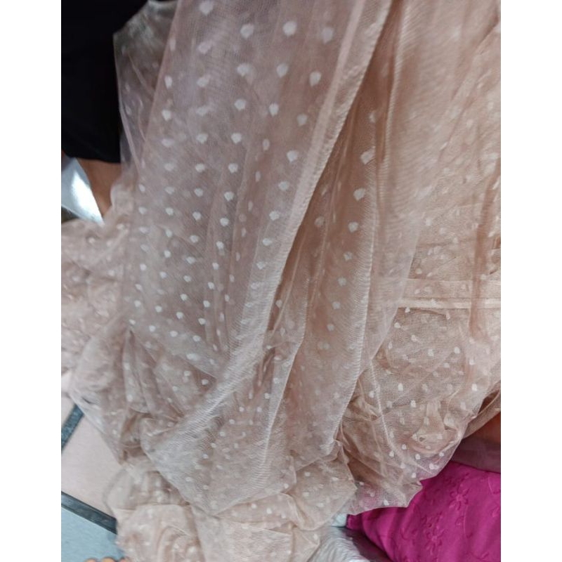 Jual kain tile dot bidang 150 cm (HARGA PER 0,5 METER) | Shopee Indonesia