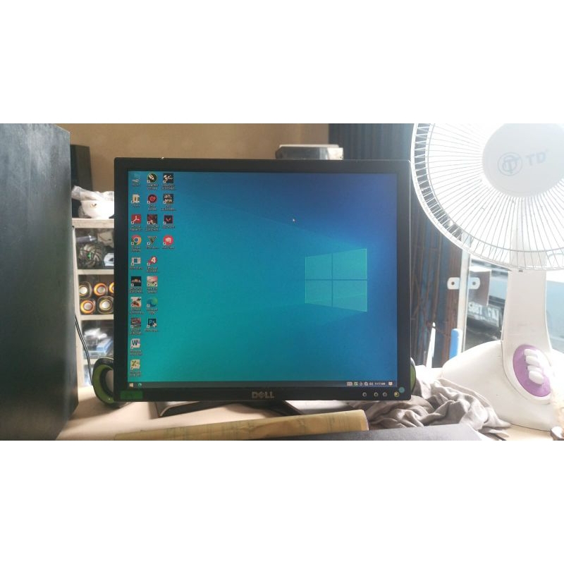 Jual Monitor LCD 17 Inch Kotak | Shopee Indonesia