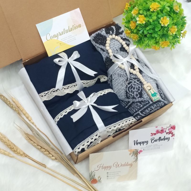 Jual Hamper Hadiah Idul Fitri Set Mukena+Sejadah Free Tasbih | Shopee ...