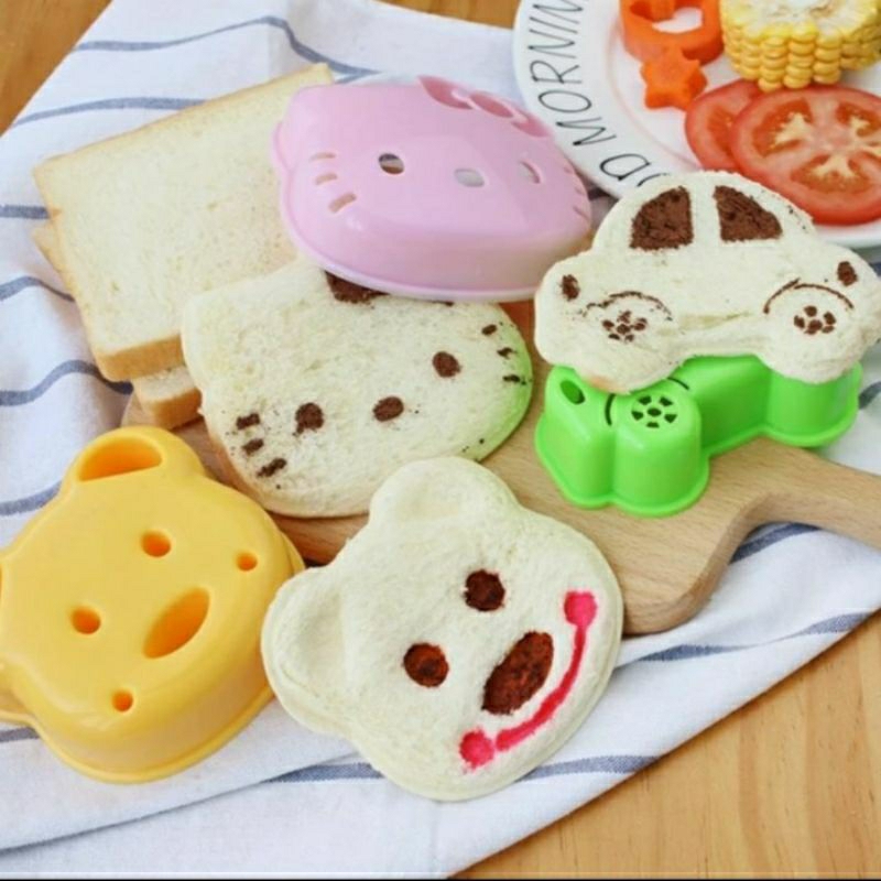 Jual Cetakan roti tawar sanwich bento nasi kuning karakter mobil ...