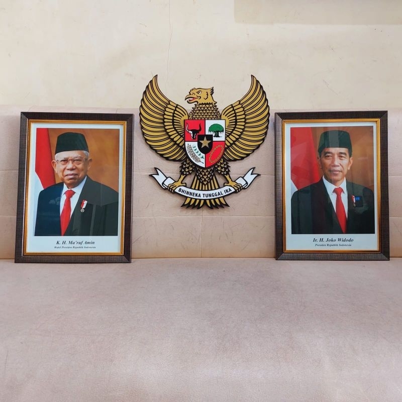 Jual SET PRESIDEN DAN WAKIL PRESIDEN | GARUDA 35 x 35 cm | LEBAR PIGURA 25 x 35 cm | Shopee ...