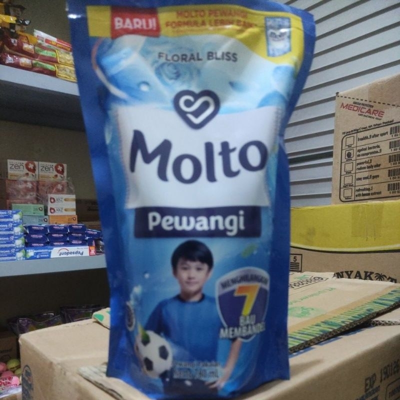 Jual MOLTO PEWANGI 780 ML | Shopee Indonesia