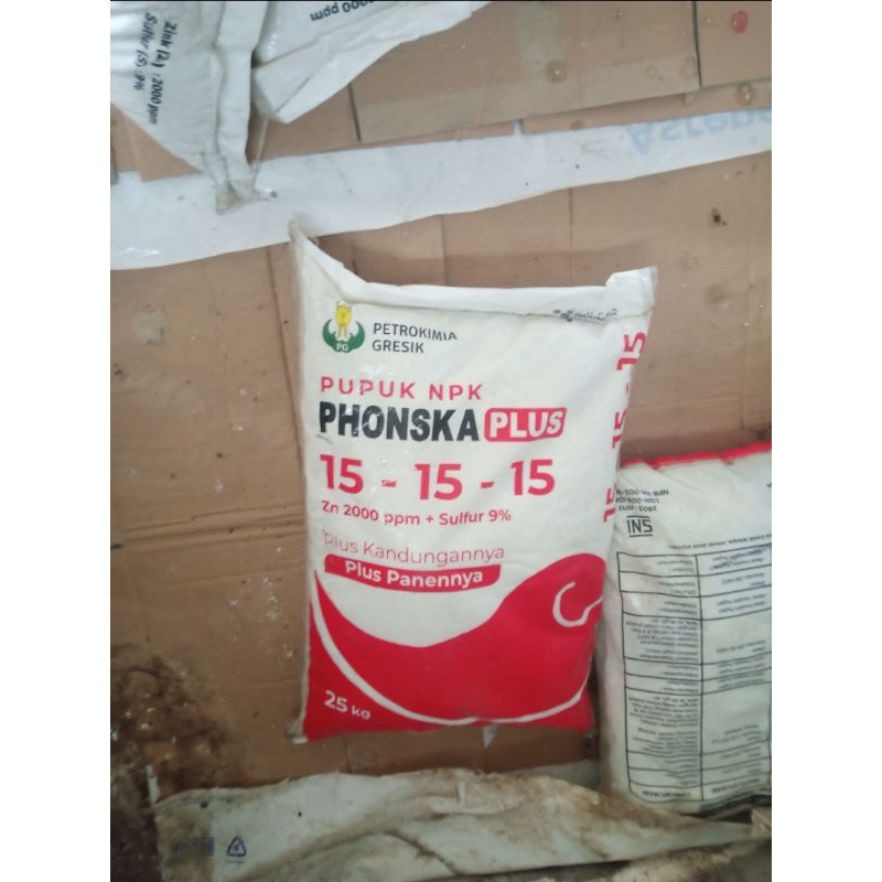 Jual PUPUK NPK PHONSKA PLUS 15 15 15 KEMASAN PABRIK PETRO 25 KG ...