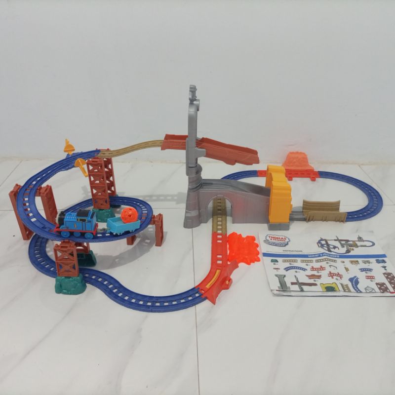 Jual Fisher Price Thomas & Friends Motorized Railway Steelworks Escape ...