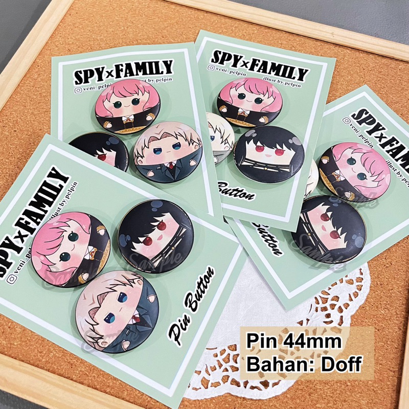 Jual pin anime spy x family anya loid forger yor forger pin button 44mm ...