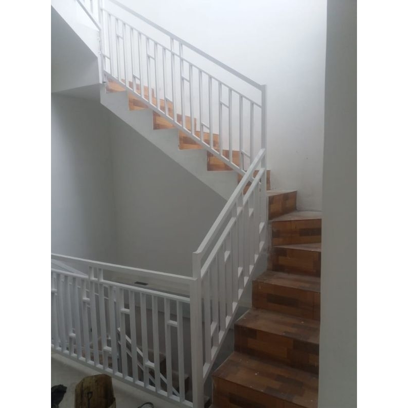 Jual Reling tangga minimalis+cat putih | Shopee Indonesia