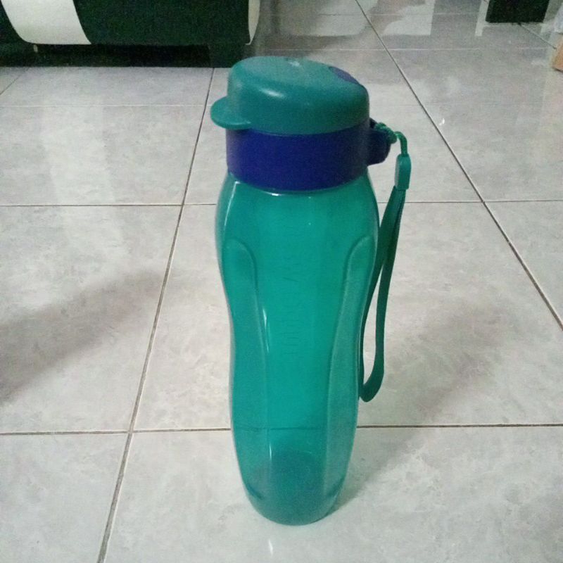 Jual Botol minum Tupperware 1 liter polos | Shopee Indonesia