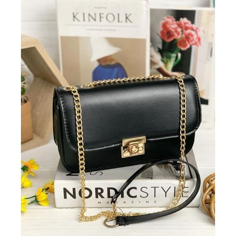 Jual SLINGBAG DAVINA - TAS SELEMPANG WANITA [ READY ] TAS WANITA TALI RANTAI | Shopee Indonesia