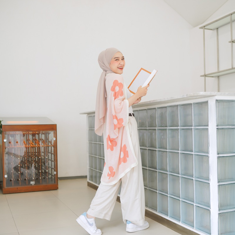 Jual OUTER SCARF by omahbicis / ready stock - Outer rajut-outer hijab ...