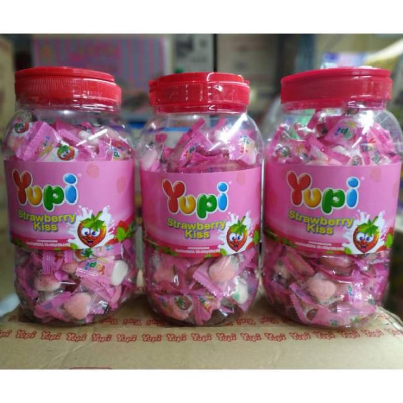 Jual Permen Yupi Toples Strawberry (300 gram) | Shopee Indonesia