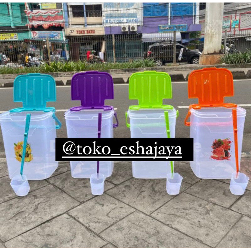 Jual Aquarium Es Kelapa 30 Liter Gayung / Toples Buah 30 Liter Kiara ...