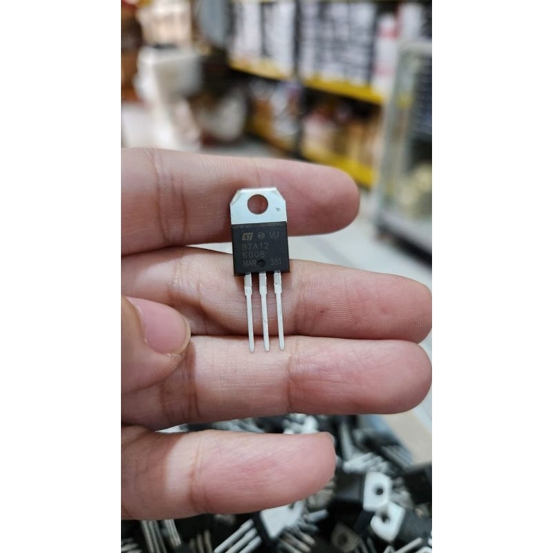 Jual triac BTA 12 600B , BTA12 600B ST org | Shopee Indonesia