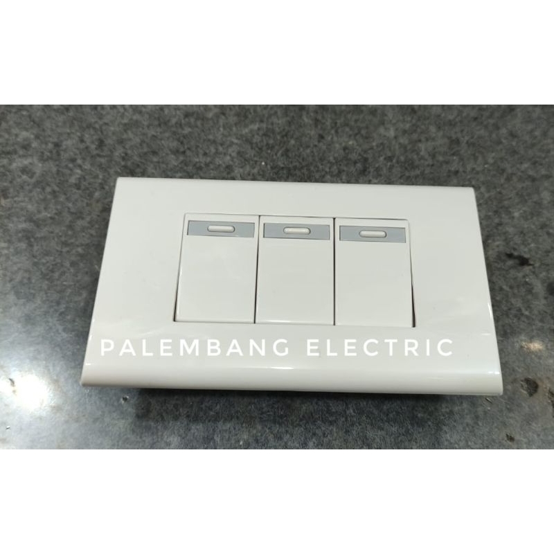 Jual ib saklar triple panasonic tipe baru WEHJ 6803 W | Shopee Indonesia