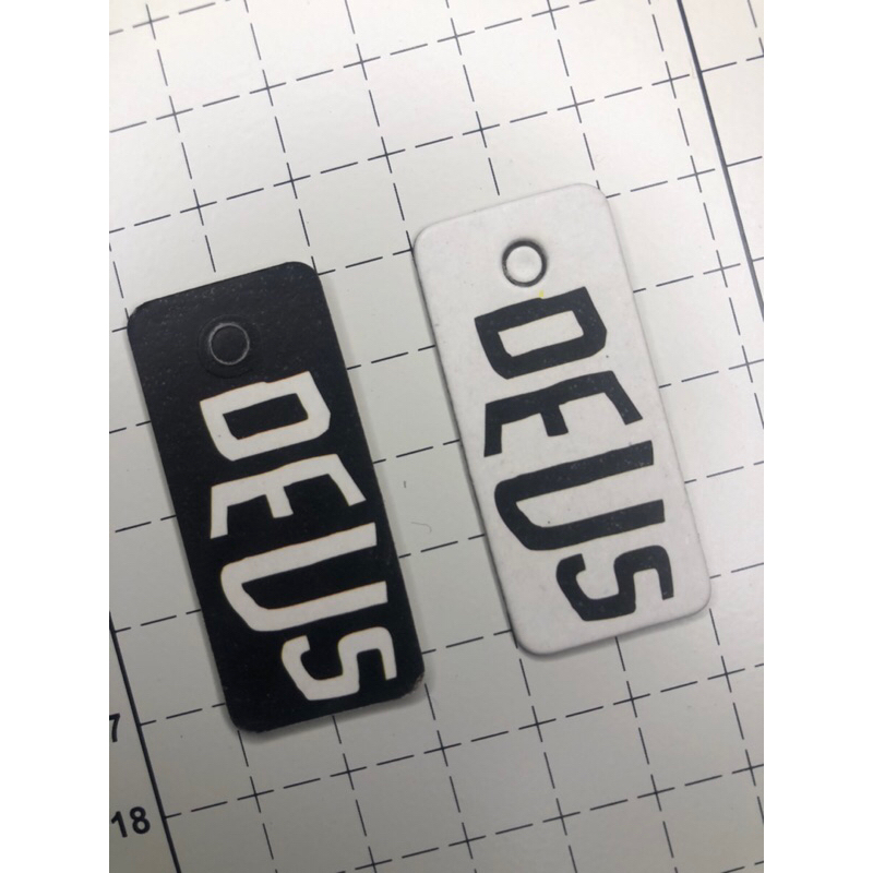 Jual DEUS LOGO TAG PREMIUM CO 1X DI KIRIM 600PCS | Shopee Indonesia