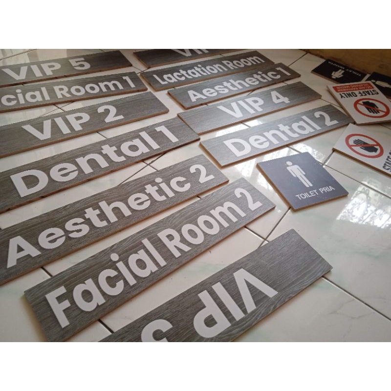 Jual stiker papan nama ukuran 47cmx10cm | Shopee Indonesia