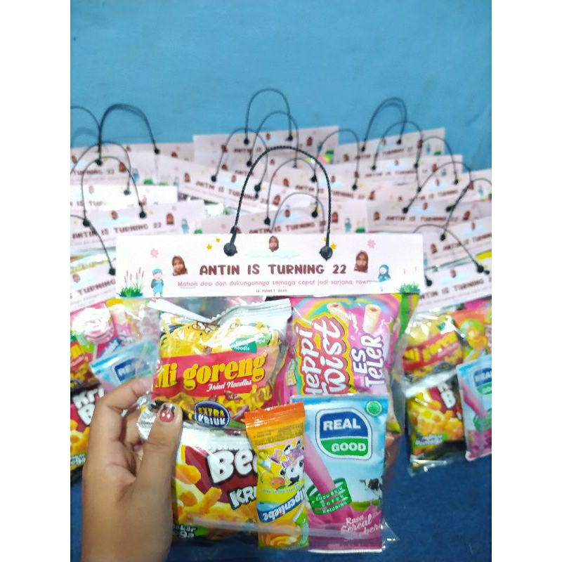 Jual paket ulang tahun/bingkisan ulang tahun anak / snack ultah anak ...